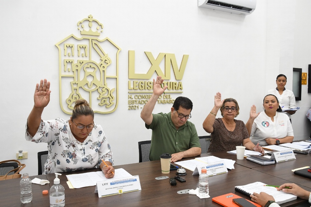 Avalan en Comisión inscribir en letras doradas del Congreso leyenda ... Avalan en Comisión inscribir en letras doradas del Congreso leyenda ...