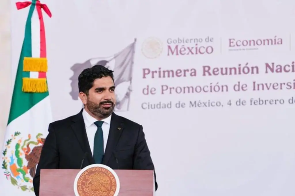 Roberto Lazzeri asume como nuevo embajador de México en EE.UU. - xeva ...